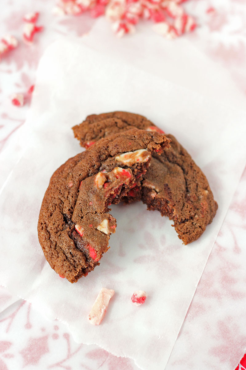 Chocolate Peppermint Crunch Cookies - It Bakes Me Happy